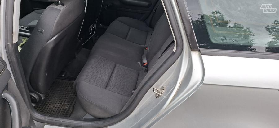 Audi A4 2008 in Vilnius, with an engine capacity of 2.00 L and mileage of 340 thousand km for 1750 €, photo 11 on AUTOMOTO.COM.LV