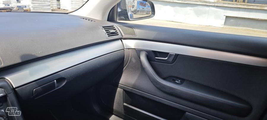 Audi A4 2008 Kauņa, ar dzinēja tilpumu 2.00 L un nobraukumu 438 tūkst. km par 1800 €, foto 7 vietnē AUTOMOTO.COM.LV