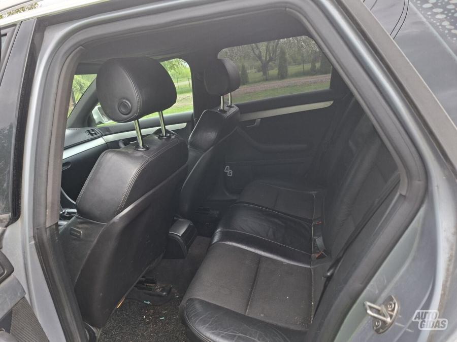 Audi A4 2008 Varėna, ar dzinēja tilpumu 2.00 L un nobraukumu 31 tūkst. km par 1600 €, foto 15 vietnē AUTOMOTO.COM.LV