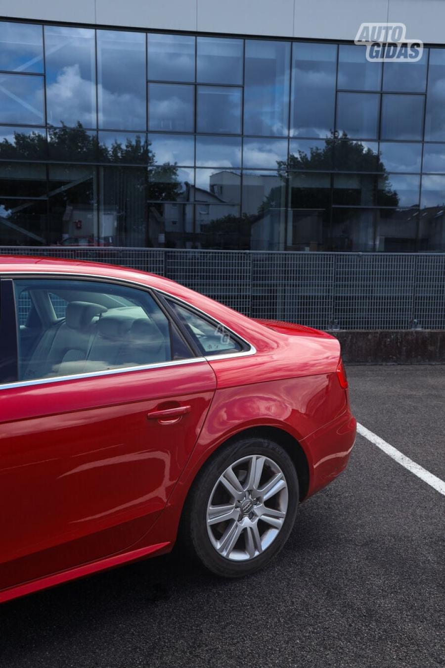 Audi A4 2008 in Vilnius, with an engine capacity of 1.80 L and mileage of 278 thousand km for 3299 €, photo 4 on AUTOMOTO.COM.LV