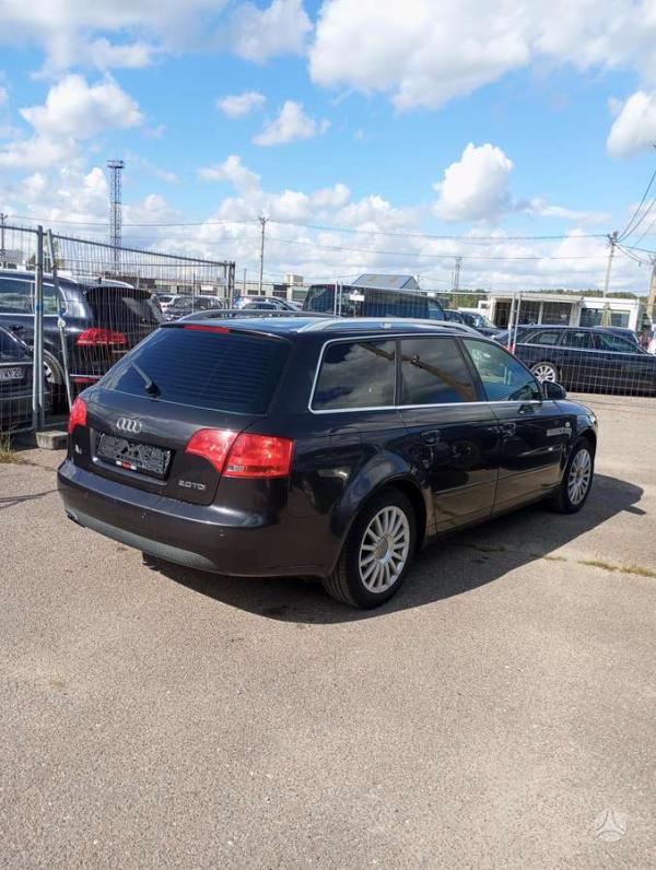 Audi A4 2008 in Kaunas, with an engine capacity of 1.99 L and mileage of 235 thousand km for 2850 €, photo 8 on AUTOMOTO.COM.LV