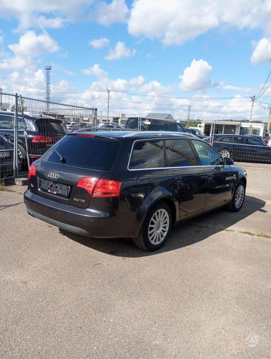 Audi A4 2008 in Kaunas, with an engine capacity of 1.99 L and mileage of 235 thousand km for 2850 €, photo 8 on AUTOMOTO.COM.LV
