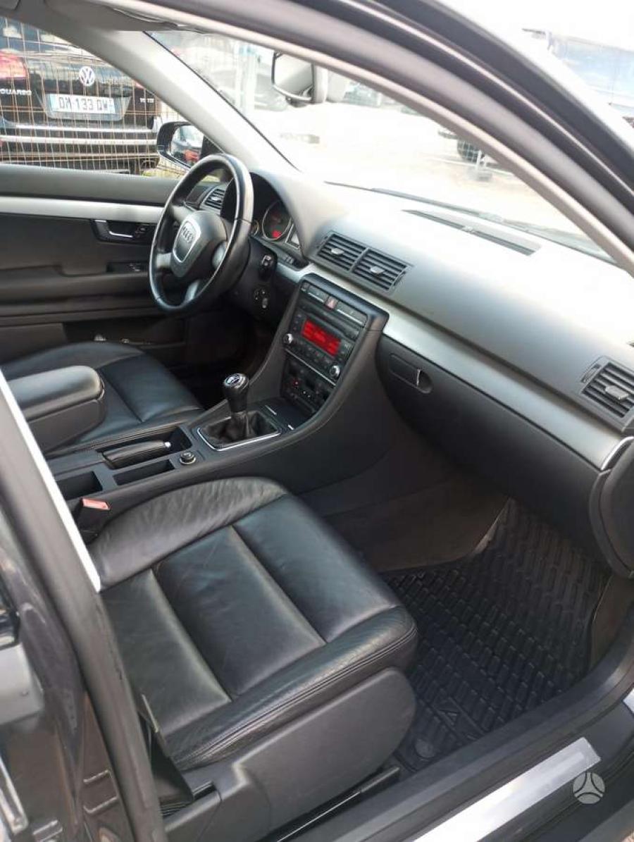 Audi A4 2008 in Kaunas, with an engine capacity of 1.99 L and mileage of 235 thousand km for 2850 €, photo 12 on AUTOMOTO.COM.LV