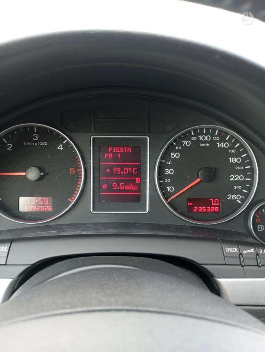 Audi A4 2008 in Kaunas, with an engine capacity of 1.99 L and mileage of 235 thousand km for 2850 €, photo 22 on AUTOMOTO.COM.LV