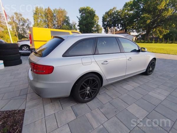 Audi A4 2009 in Riga, with an engine capacity of 2.00 L and mileage of 316 thousand km for 1650 €, photo 3 on AUTOMOTO.COM.LV