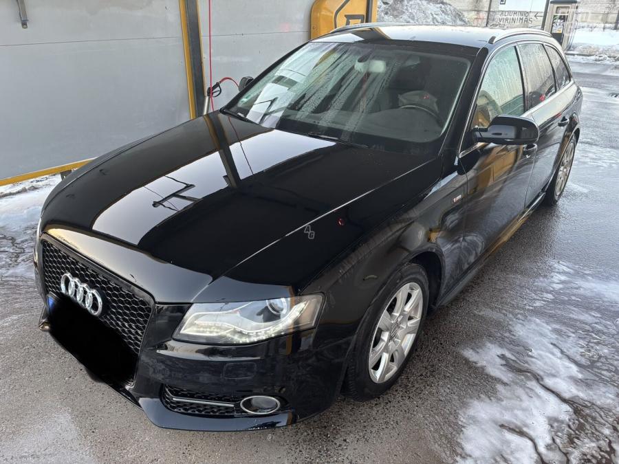 Audi A4 2009 in Kaunas, with an engine capacity of 2.00 L and mileage of 301 thousand km for 4500 €, photo 1 on AUTOMOTO.COM.LV