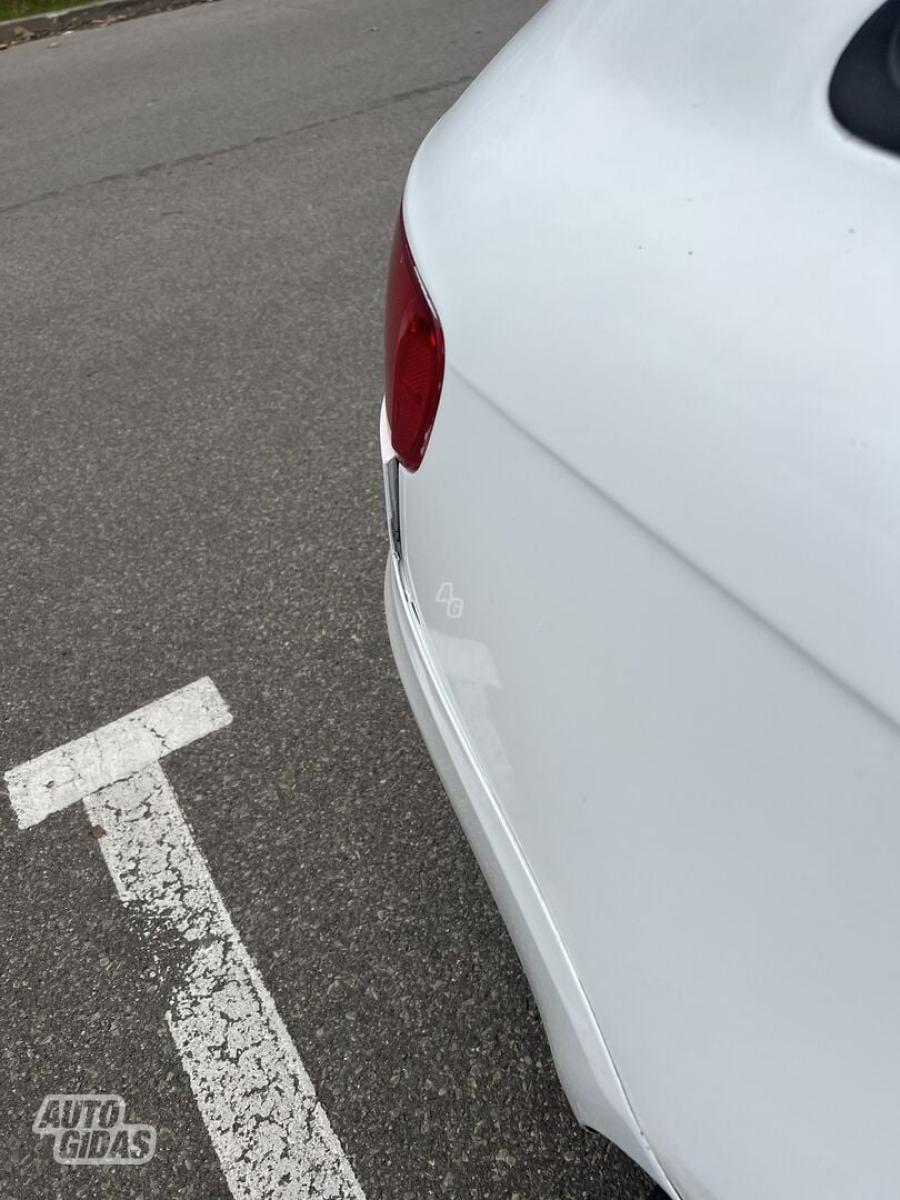 Audi A4 2009 Panevēža, ar dzinēja tilpumu 2.00 L un nobraukumu 405 tūkst. km par 3000 €, foto 11 vietnē AUTOMOTO.COM.LV