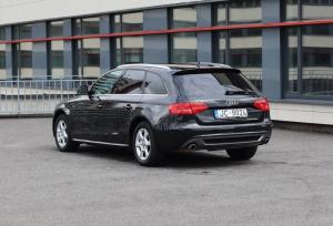 Audi A4 2009 in Riga, with an engine capacity of 3.00 L and mileage of 365 thousand km for 4980 €, photo 5 on AUTOMOTO.COM.LV