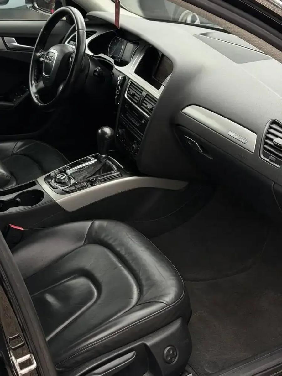 Audi A4 2009 in Riga, with an engine capacity of 3.00 L and mileage of 365 thousand km for 4980 €, photo 9 on AUTOMOTO.COM.LV