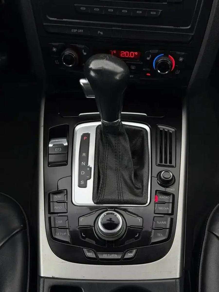 Audi A4 2009 in Riga, with an engine capacity of 3.00 L and mileage of 365 thousand km for 4980 €, photo 14 on AUTOMOTO.COM.LV