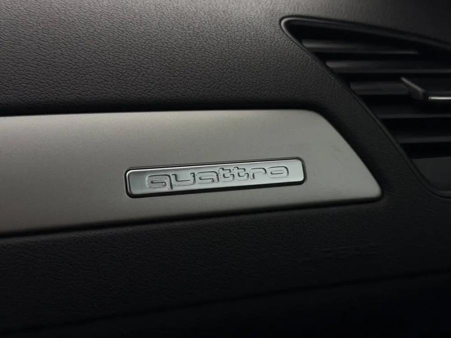 Audi A4 2009 in Riga, with an engine capacity of 3.00 L and mileage of 365 thousand km for 4980 €, photo 19 on AUTOMOTO.COM.LV