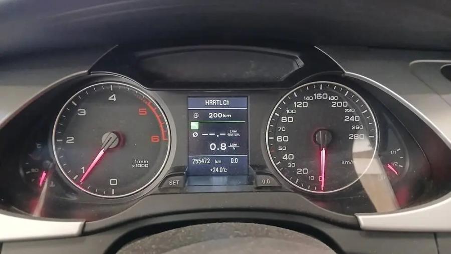 Audi A4 2009 in Tukums, with an engine capacity of 2.00 L and mileage of 255 thousand km for 6480 €, photo 9 on AUTOMOTO.COM.LV