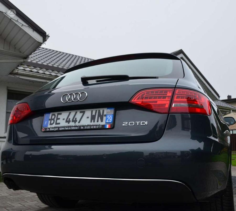 Audi A4 2010 in Kaunas, with an engine capacity of 2.00 L and mileage of 220 thousand km for 6650 €, photo 39 on AUTOMOTO.COM.LV