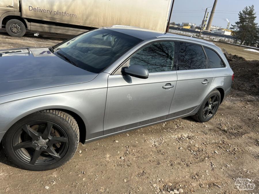 Audi A4 2010 in Utena, with an engine capacity of 3.00 L and mileage of 435 thousand km for 8000 €, photo 6 on AUTOMOTO.COM.LV