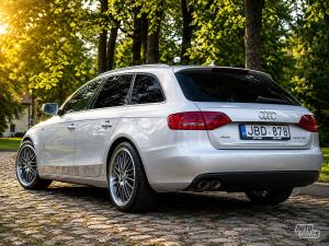 Audi A4 2010 in Kaunas, with an engine capacity of 2.00 L and mileage of 302 thousand km for 5299 €, photo 14 on AUTOMOTO.COM.LV