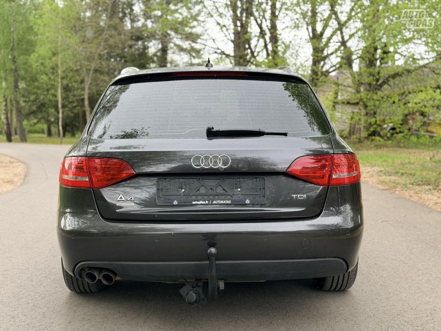 Audi A4 2011 Utena, ar dzinēja tilpumu 2.00 L un nobraukumu 273 tūkst. km par 5950 €, foto 13 vietnē AUTOMOTO.COM.LV