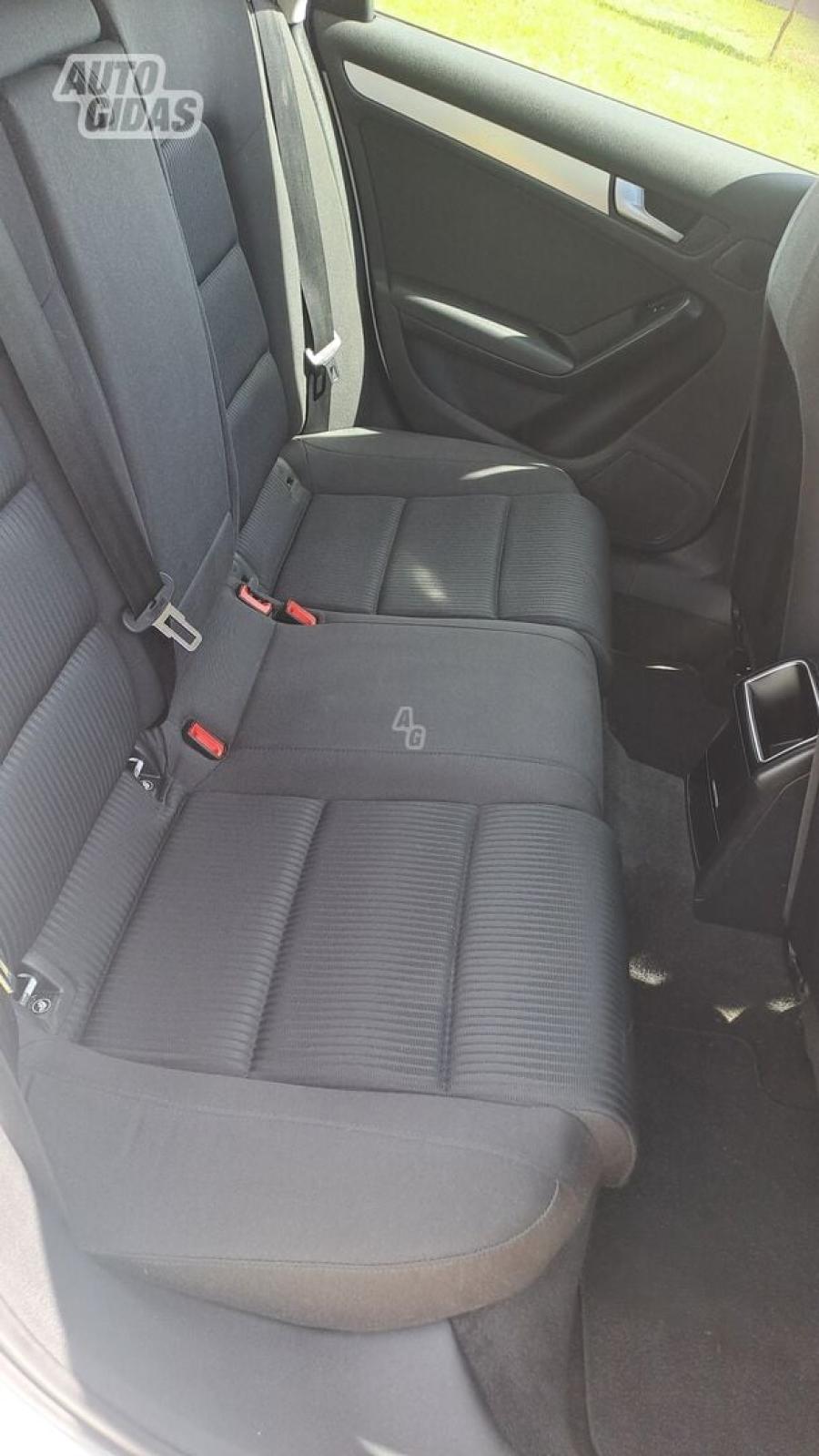 Audi A4 2011 in Vilnius, with an engine capacity of 2.00 L and mileage of 389 thousand km for 4350 €, photo 11 on AUTOMOTO.COM.LV