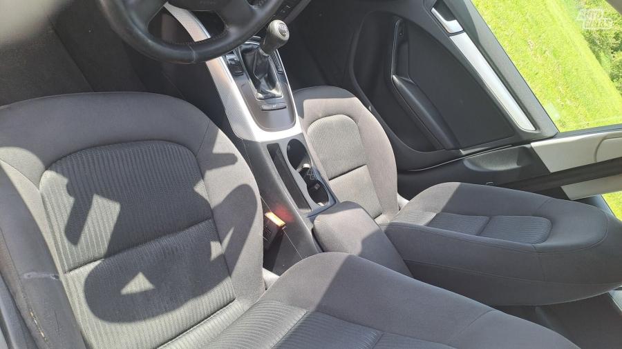 Audi A4 2011 in Vilnius, with an engine capacity of 2.00 L and mileage of 389 thousand km for 4350 €, photo 15 on AUTOMOTO.COM.LV