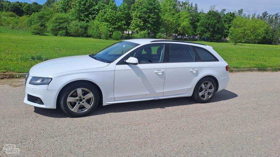 Audi A4 2011 in Vilnius, with an engine capacity of 2.00 L and mileage of 389 thousand km for 4350 €, photo 21 on AUTOMOTO.COM.LV