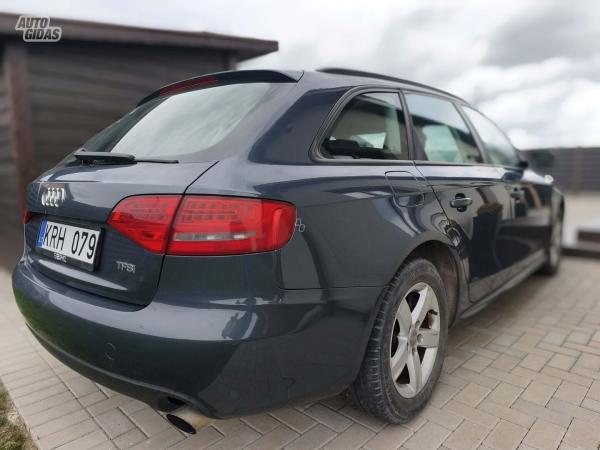 Audi A4 2011 in Klaipeda, with an engine capacity of 2.00 L and mileage of 300 thousand km for 3700 €, photo 3 on AUTOMOTO.COM.LV