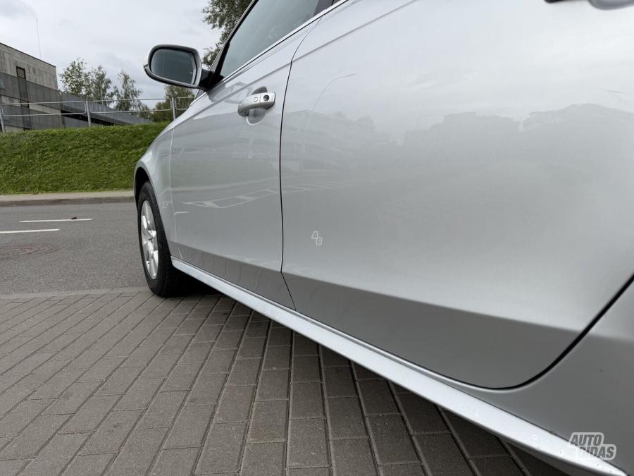 Audi A4 2011 Viļņa, ar dzinēja tilpumu 2.00 L un nobraukumu 296 tūkst. km par 4000 €, foto 10 vietnē AUTOMOTO.COM.LV