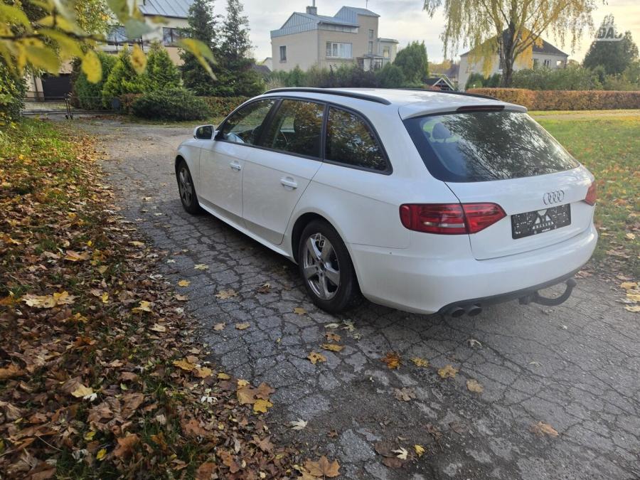 Audi A4 2011 in Vilnius, with an engine capacity of 2.00 L and mileage of 354 thousand km for 3999 €, photo 7 on AUTOMOTO.COM.LV
