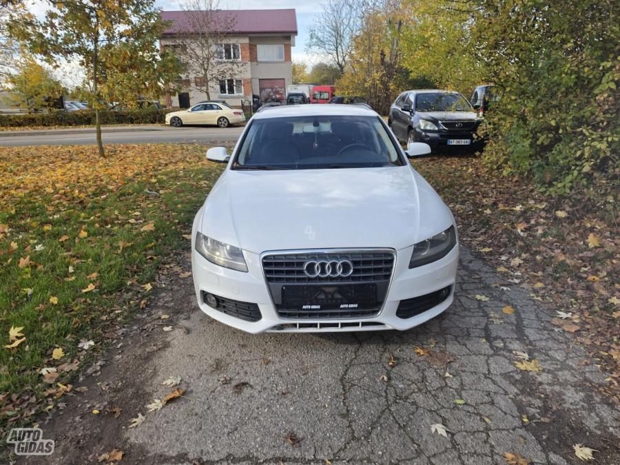 Audi A4 2011 in Vilnius, with an engine capacity of 2.00 L and mileage of 354 thousand km for 3999 €, photo 9 on AUTOMOTO.COM.LV
