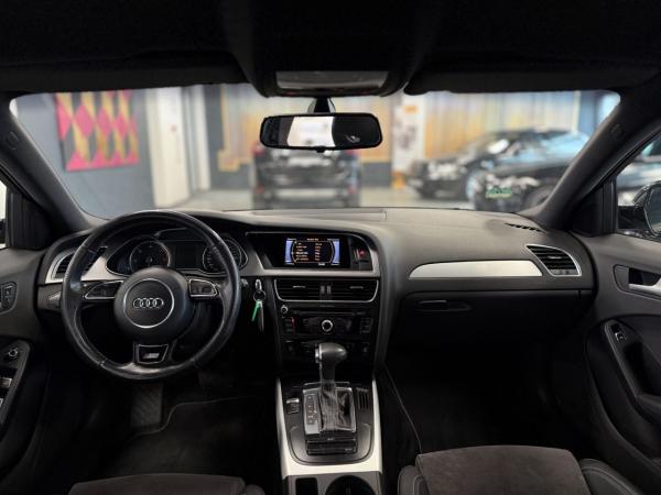 Audi A4 2012 in Klaipeda, with an engine capacity of 1.97 L and mileage of 283 thousand km for 9350 €, photo 4 on AUTOMOTO.COM.LV