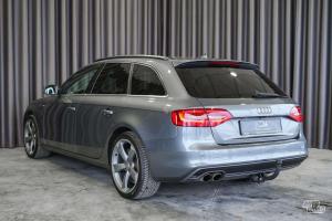 Audi A4 2012 in Marijampole, with an engine capacity of 2.00 L and mileage of 211 thousand km for 10450 €, photo 9 on AUTOMOTO.COM.LV