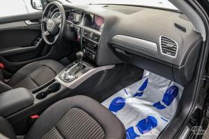 Audi A4 2012 in Kaunas, with an engine capacity of 2.00 L and mileage of 253 thousand km for 8690 €, photo 7 on AUTOMOTO.COM.LV