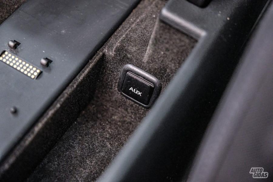 Audi A4 2012 in Kaunas, with an engine capacity of 2.00 L and mileage of 253 thousand km for 8690 €, photo 22 on AUTOMOTO.COM.LV