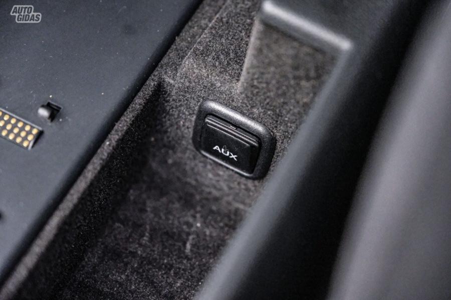 Audi A4 2012 in Kaunas, with an engine capacity of 2.00 L and mileage of 237 thousand km for 8590 €, photo 23 on AUTOMOTO.COM.LV