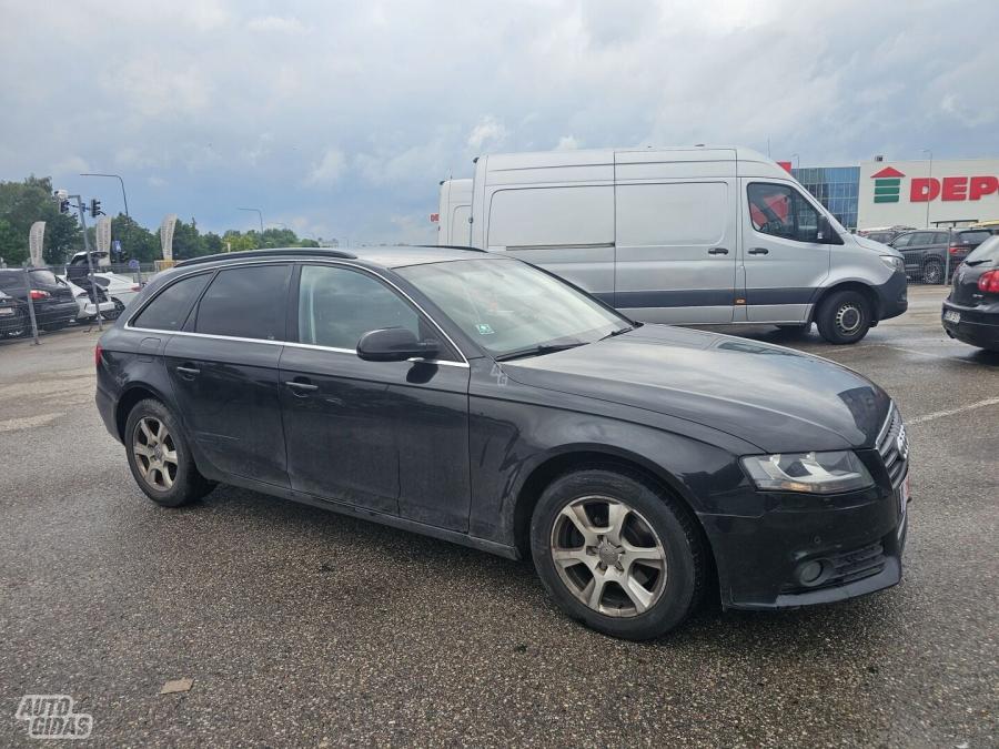 Audi A4 2012 in Kaunas, with an engine capacity of 2.00 L and mileage of 300 thousand km for 3150 €, photo 3 on AUTOMOTO.COM.LV