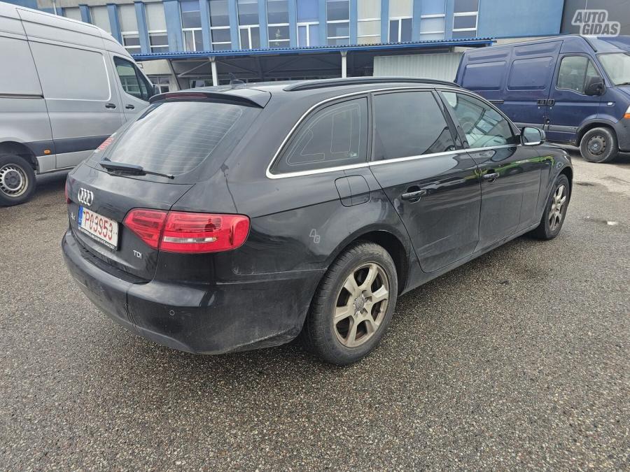 Audi A4 2012 in Kaunas, with an engine capacity of 2.00 L and mileage of 300 thousand km for 3150 €, photo 10 on AUTOMOTO.COM.LV