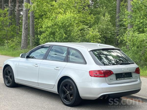 Audi A4 2012 Valmiera, ar dzinēja tilpumu 2.00 L un nobraukumu 0 tūkst. km par 8400 €, foto 3 vietnē AUTOMOTO.COM.LV