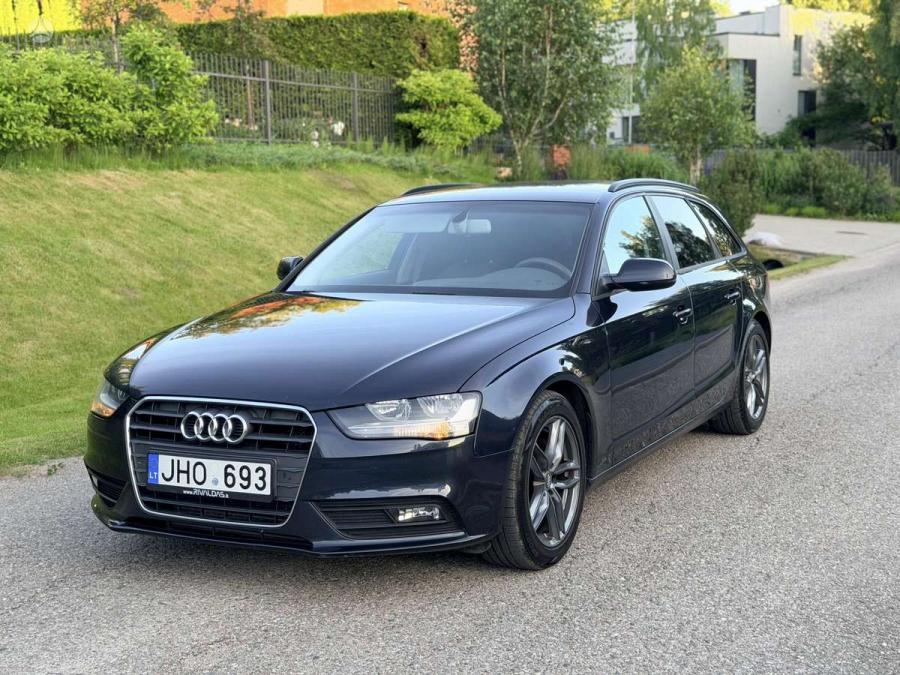 Audi A4 2012 in Vilnius, with an engine capacity of 2.00 L and mileage of 350 thousand km for 5600 €, photo 1 on AUTOMOTO.COM.LV