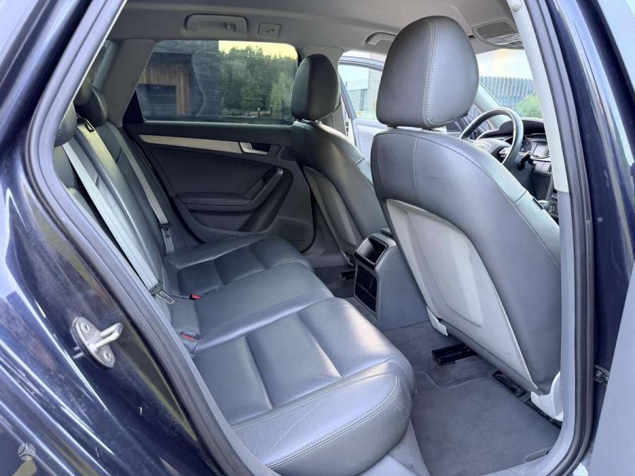 Audi A4 2012 in Vilnius, with an engine capacity of 2.00 L and mileage of 350 thousand km for 5600 €, photo 12 on AUTOMOTO.COM.LV