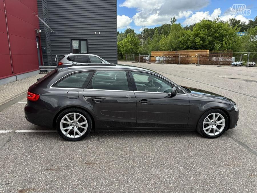 Audi A4 2012 in Kaunas, with an engine capacity of 2.00 L and mileage of 319 thousand km for 7650 €, photo 9 on AUTOMOTO.COM.LV