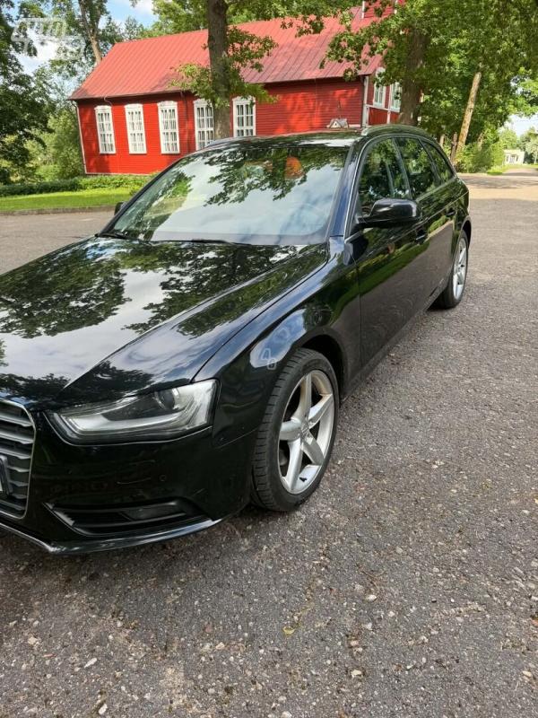 Audi A4 2012 Telšiai, ar dzinēja tilpumu 3.00 L un nobraukumu 326 tūkst. km par 4850 €, foto 4 vietnē AUTOMOTO.COM.LV