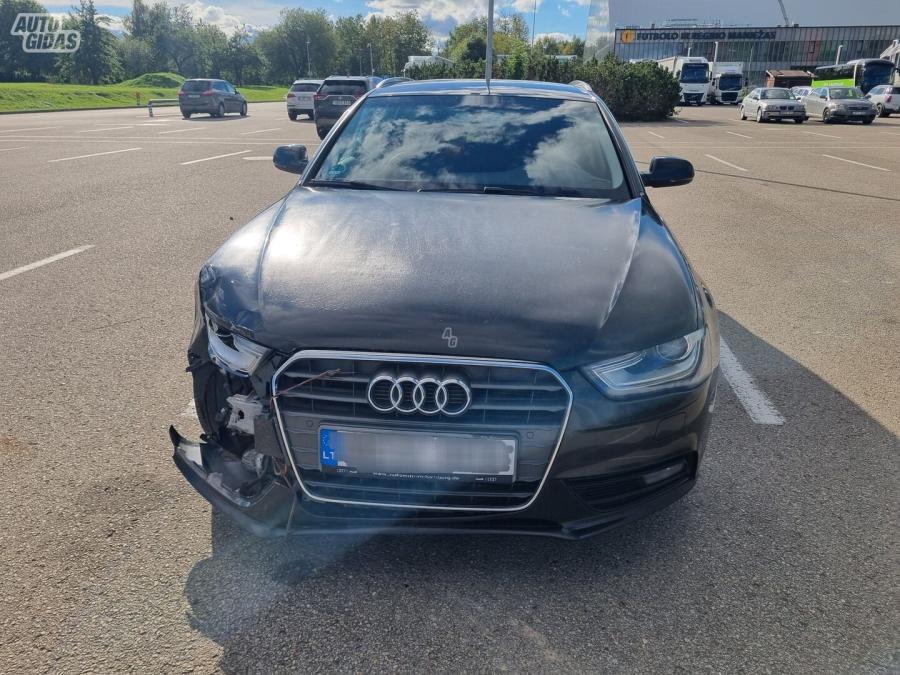 Audi A4 2012 in Siauliai, with an engine capacity of 3.00 L and mileage of 247 thousand km for 4800 €, photo 3 on AUTOMOTO.COM.LV