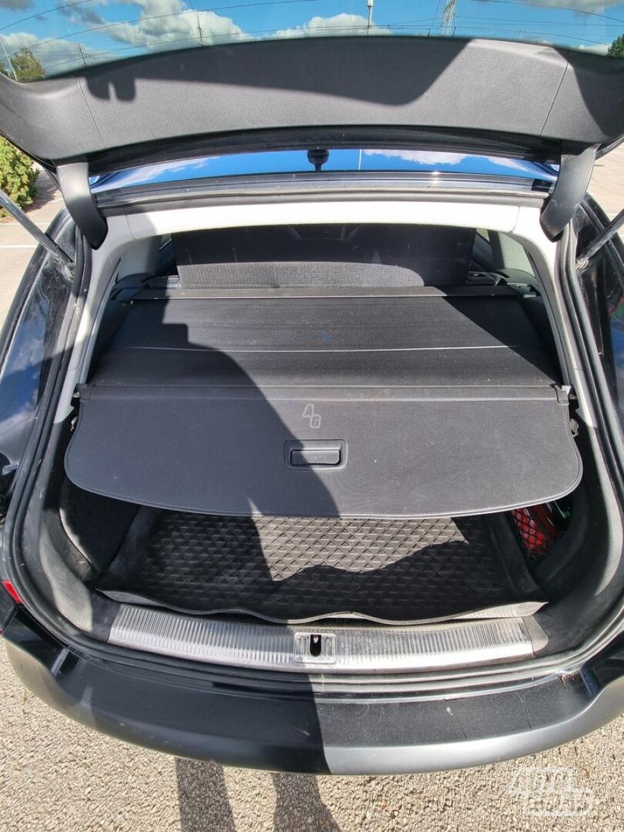 Audi A4 2012 in Siauliai, with an engine capacity of 3.00 L and mileage of 247 thousand km for 4800 €, photo 22 on AUTOMOTO.COM.LV