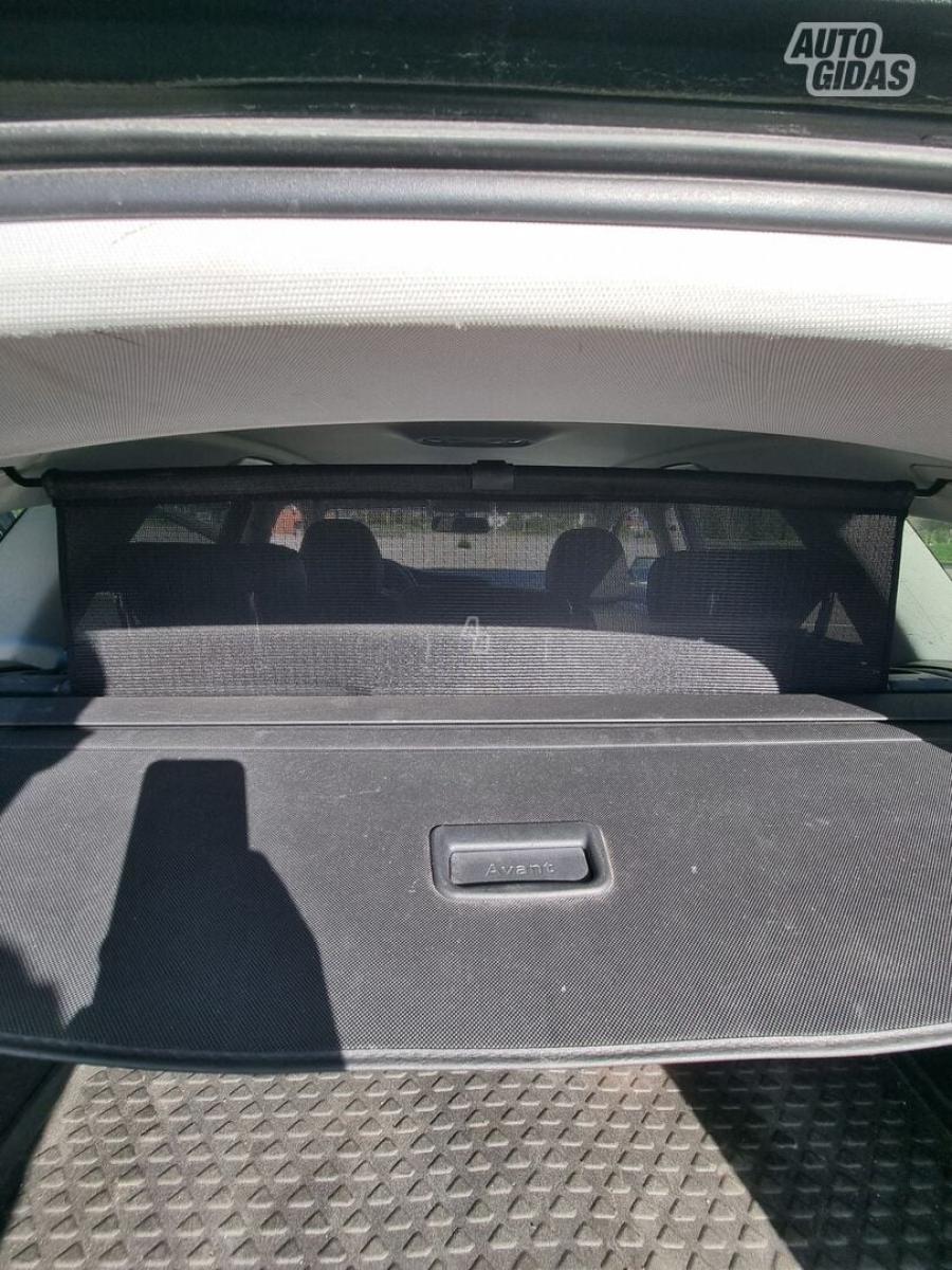Audi A4 2012 in Siauliai, with an engine capacity of 3.00 L and mileage of 247 thousand km for 4800 €, photo 23 on AUTOMOTO.COM.LV