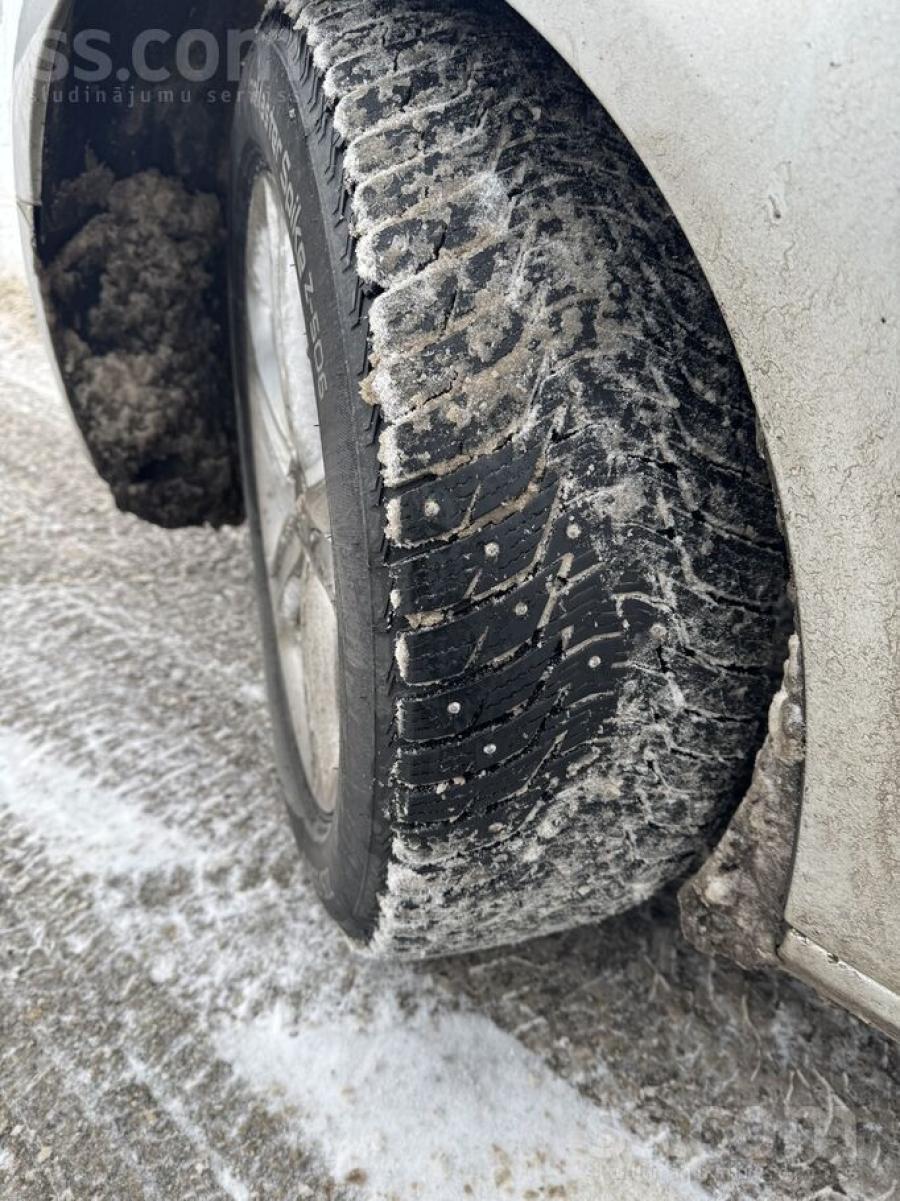Audi A4 2013 in Riga, with an engine capacity of 3.00 L and mileage of 329 thousand km for 8900 €, photo 4 on AUTOMOTO.COM.LV