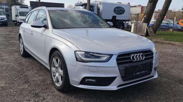 Audi A4 2013 in Klaipeda, with an engine capacity of 1.97 L and mileage of 213 thousand km for 6950 €, photo 5 on AUTOMOTO.COM.LV