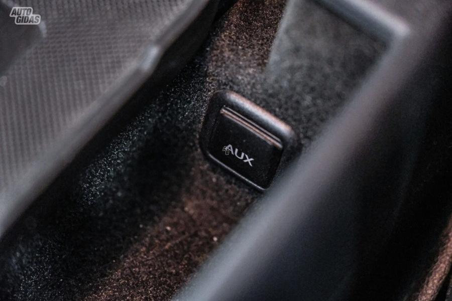 Audi A4 2013 in Kaunas, with an engine capacity of 3.00 L and mileage of 259 thousand km for 8990 €, photo 26 on AUTOMOTO.COM.LV