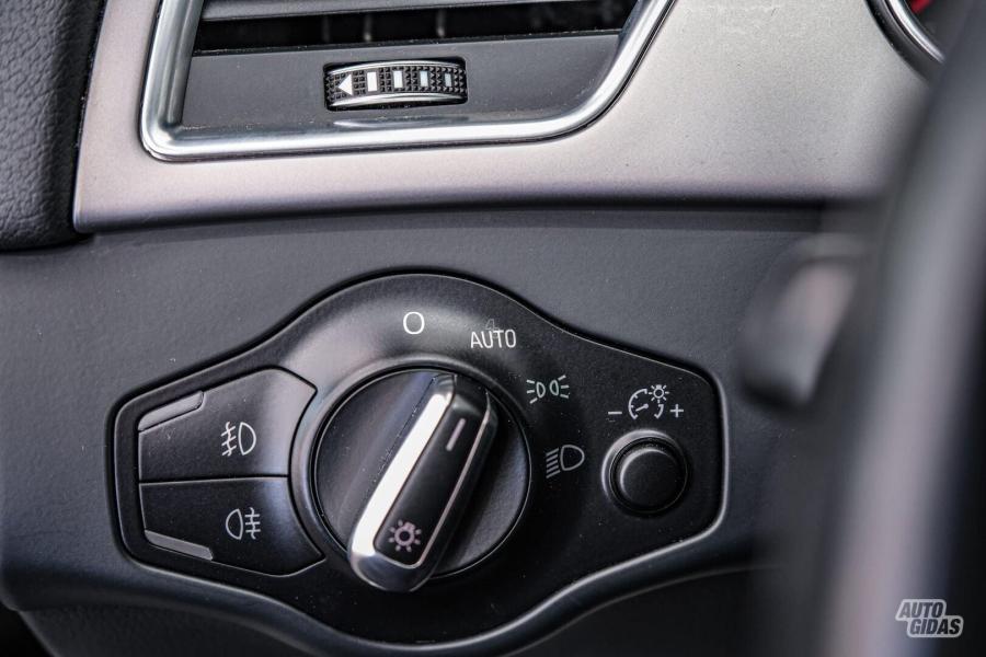 Audi A4 2013 in Kaunas, with an engine capacity of 3.00 L and mileage of 297 thousand km for 7390 €, photo 17 on AUTOMOTO.COM.LV