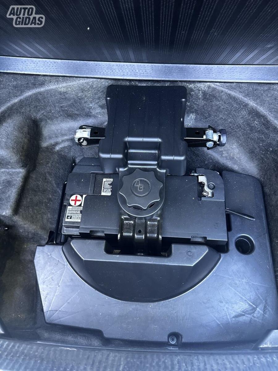 Audi A4 2013 in Kaunas, with an engine capacity of 2.00 L and mileage of 295 thousand km for 7000 €, photo 11 on AUTOMOTO.COM.LV