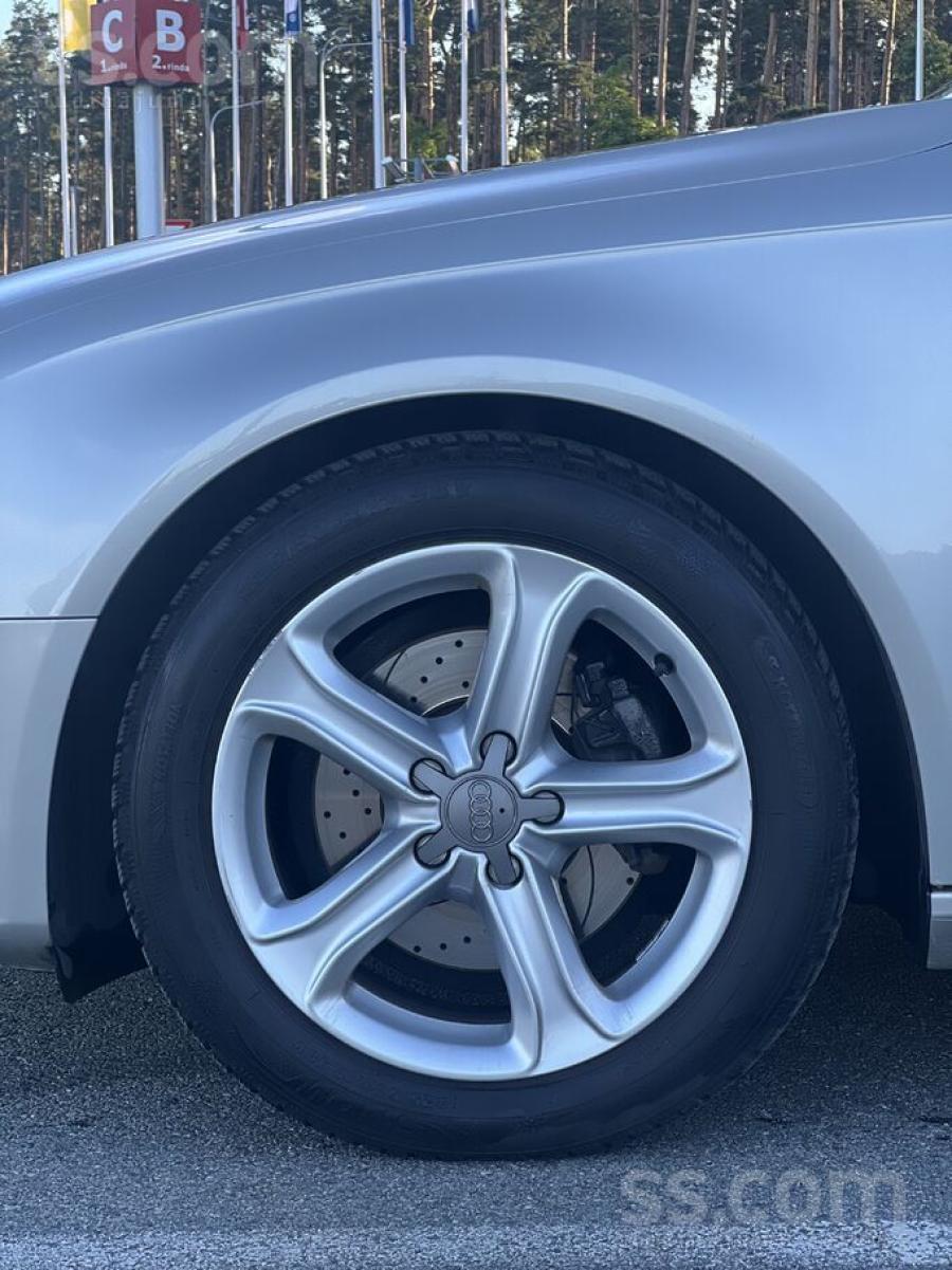 Audi A4 2013 Rīga, ar dzinēja tilpumu 2.00 L un nobraukumu 298 tūkst. km par 7750 €, foto 4 vietnē AUTOMOTO.COM.LV
