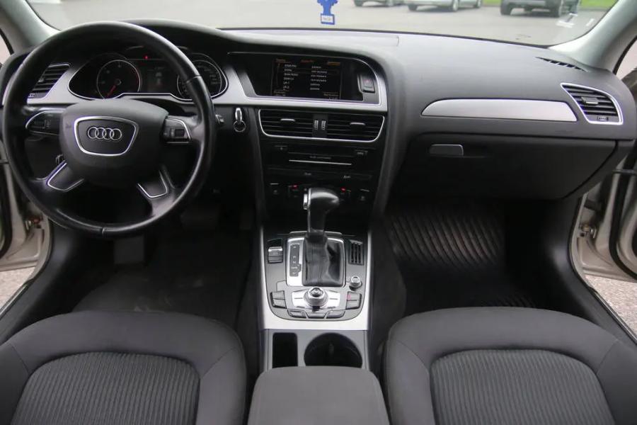 Audi A4 2014 in Riga, with an engine capacity of 2.00 L and mileage of 305 thousand km for 6490 €, photo 12 on AUTOMOTO.COM.LV