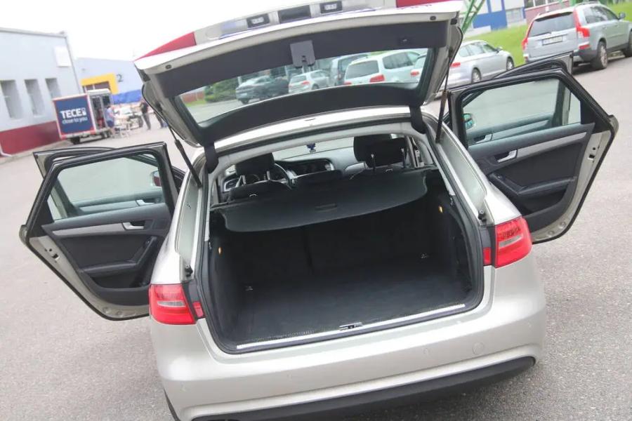 Audi A4 2014 in Riga, with an engine capacity of 2.00 L and mileage of 305 thousand km for 6490 €, photo 16 on AUTOMOTO.COM.LV